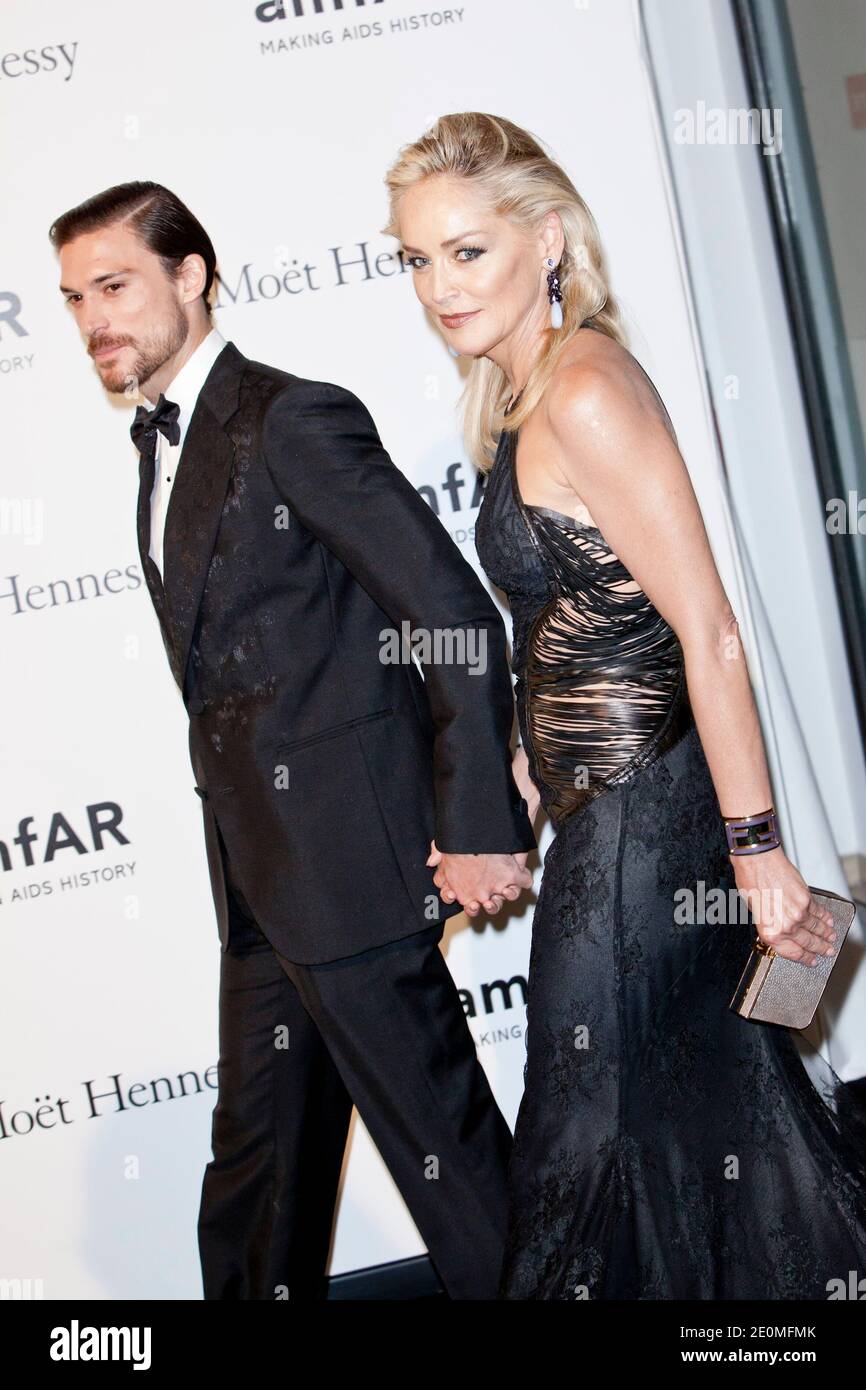 Martin mica and sharon stone hi-res stock photography and images - Alamy