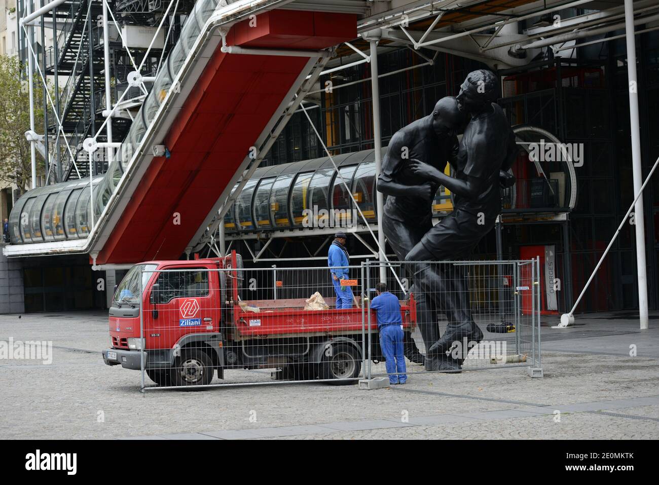 Zinedine Zidane Headbutt Statue