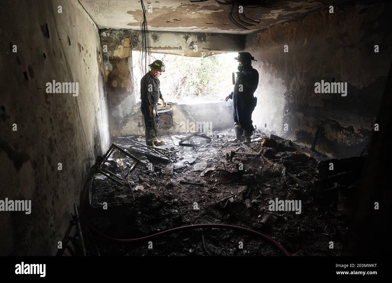 Smoke inhalation fire hi-res stock photography and images - Alamy