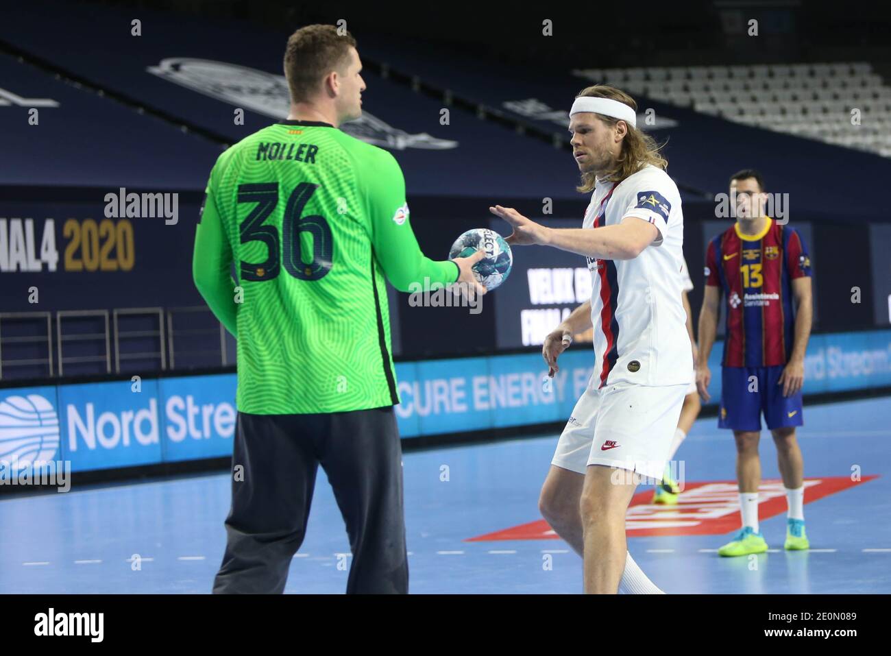 Kevin Moeller of FC Barcelone and Mikkel Hansen of Paris Saint Germain ...