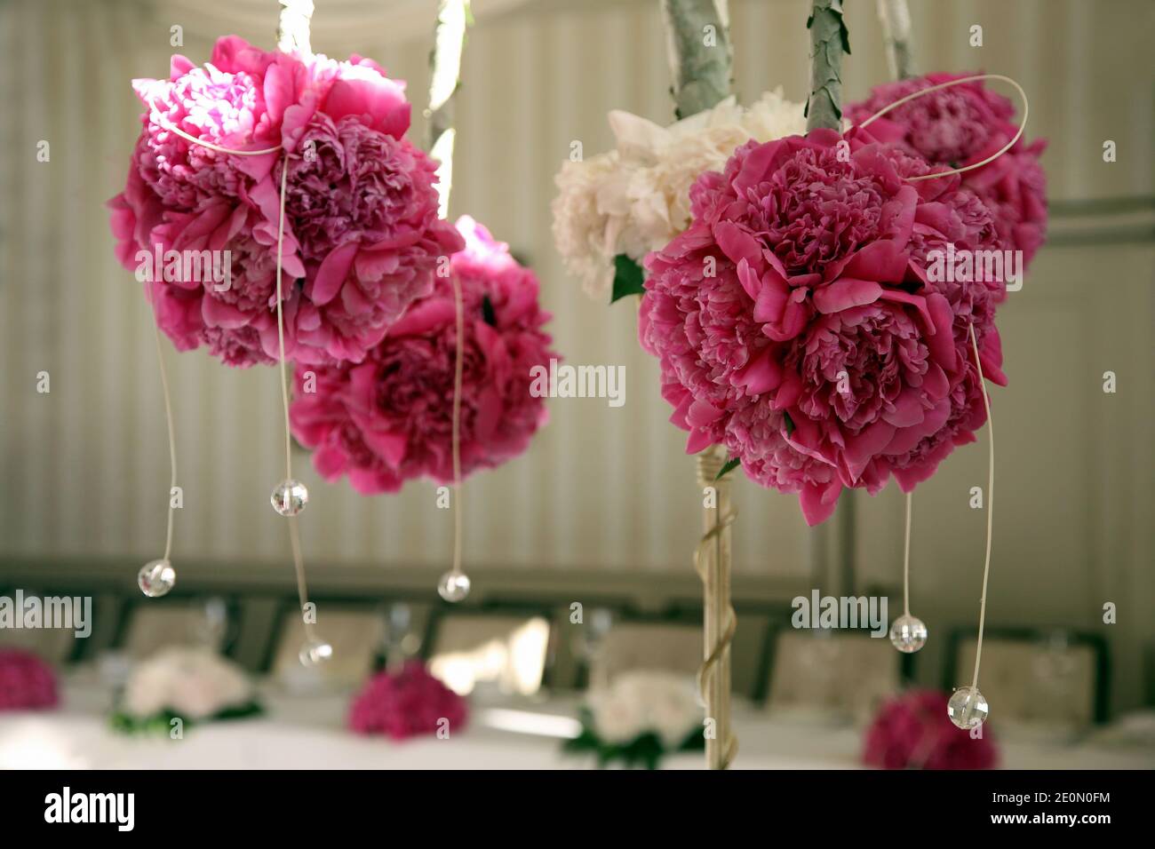 Hanging bouquets hi-res stock photography and images - Alamy