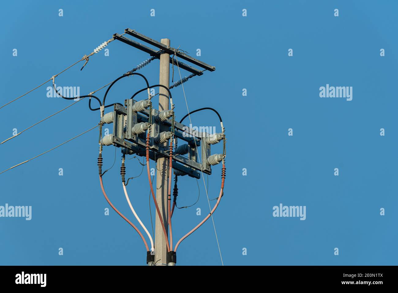 Electrical conductors hi-res stock photography and images - Alamy