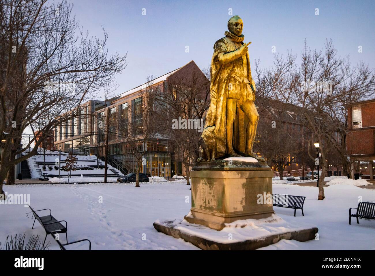 Old college university building statue hi-res stock photography and ...