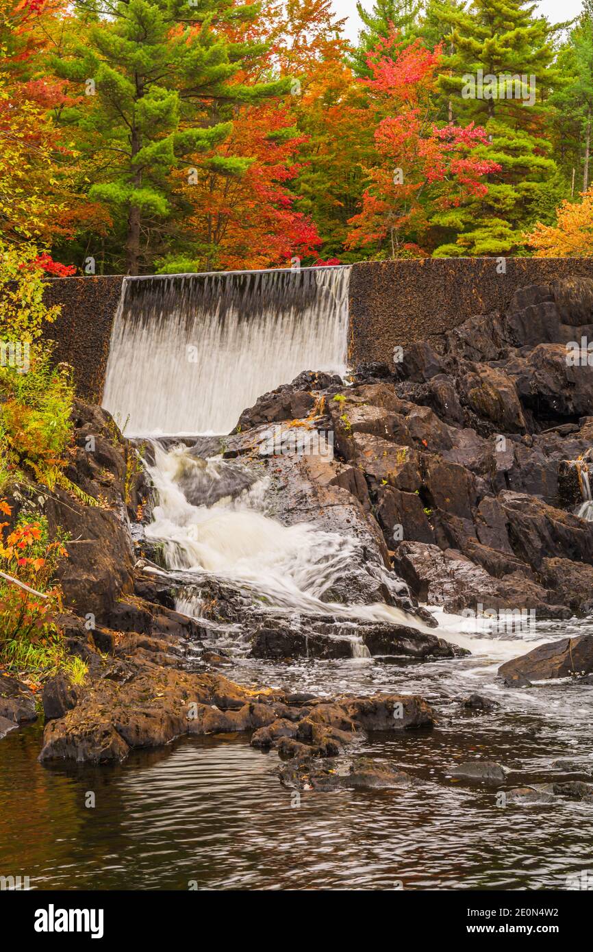 The lennox falls hi-res stock photography and images - Alamy