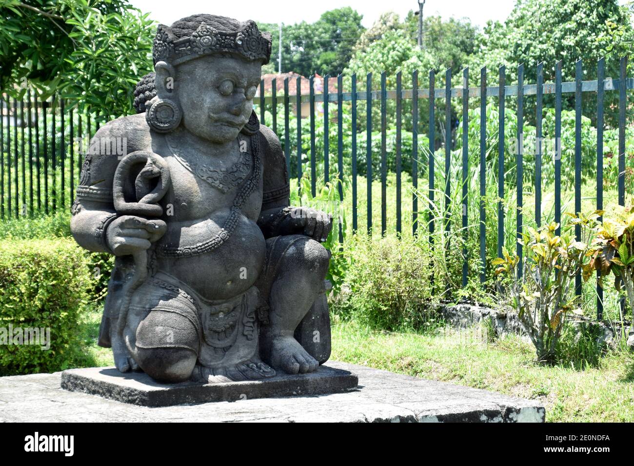 Dwarapala hi-res stock photography and images - Alamy