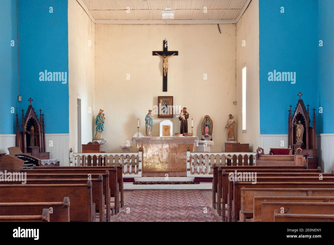 Altar church saint john baptist hi-res stock photography and images - Alamy