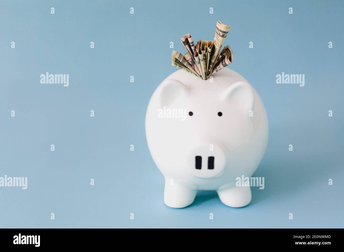 Savings animation hi-res stock photography and images - Alamy