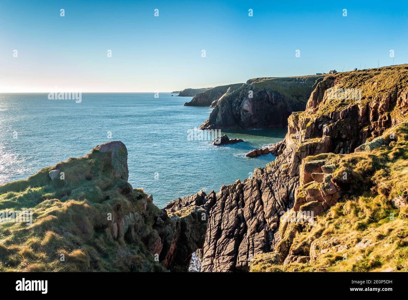 Scottish rocky coastline hi-res stock photography and images - Alamy