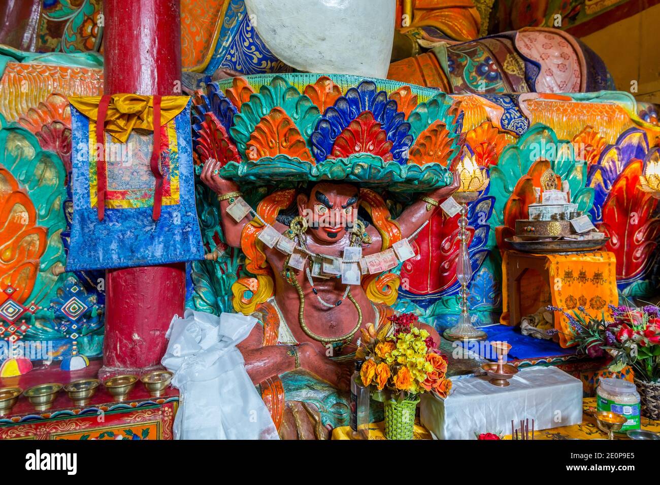 Lord padmasambhava statue hi-res stock photography and images - Alamy