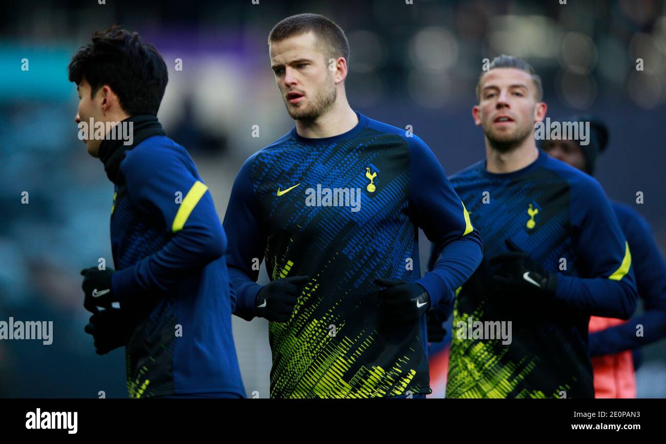 Tottenham Hotspur's Eric Dier (centre) warming up before the Premier ...