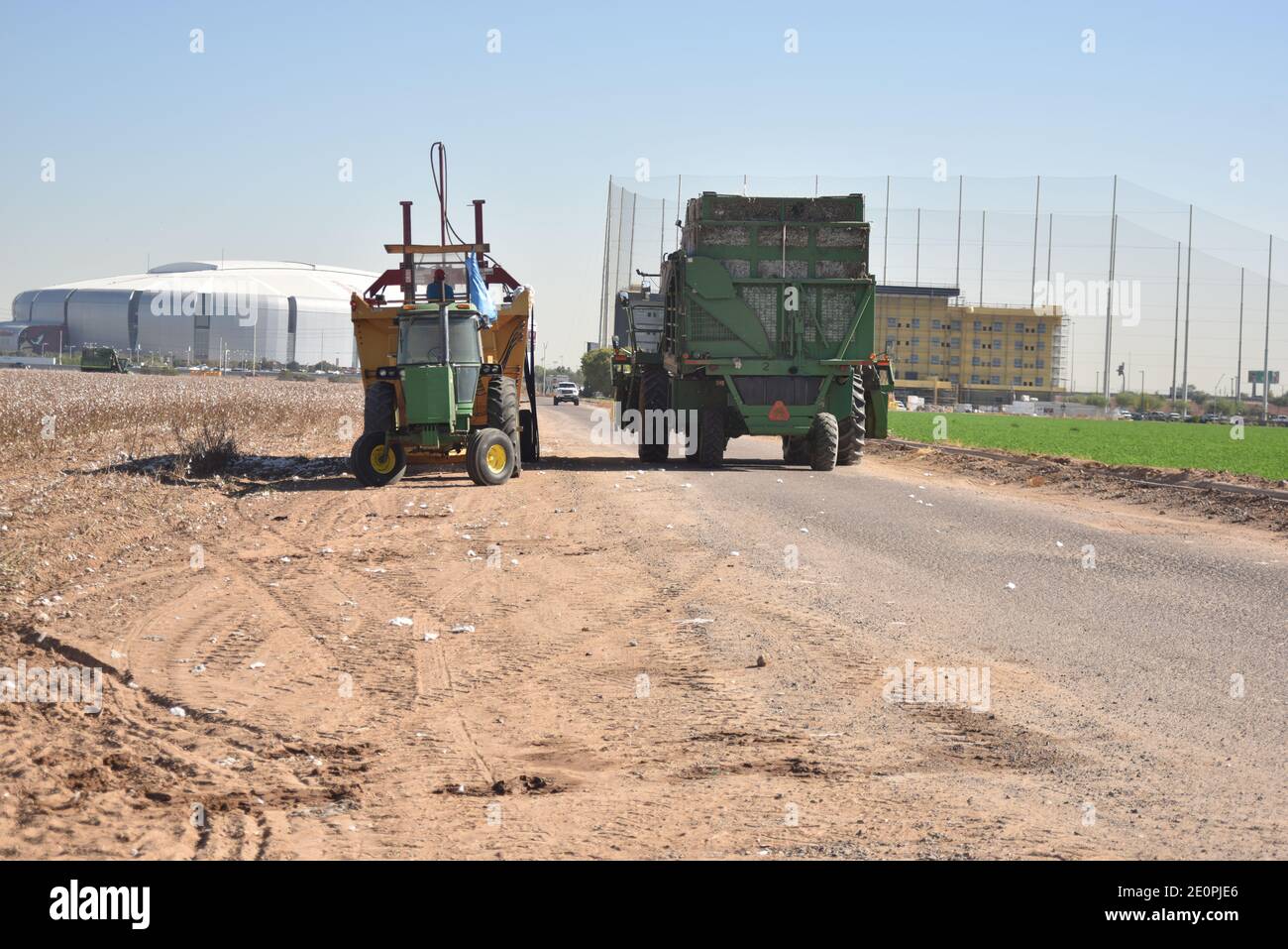 Glendale, AZ. U.S.A. 11/18/2020. MK FARMS John Deere 9985 cotton ...