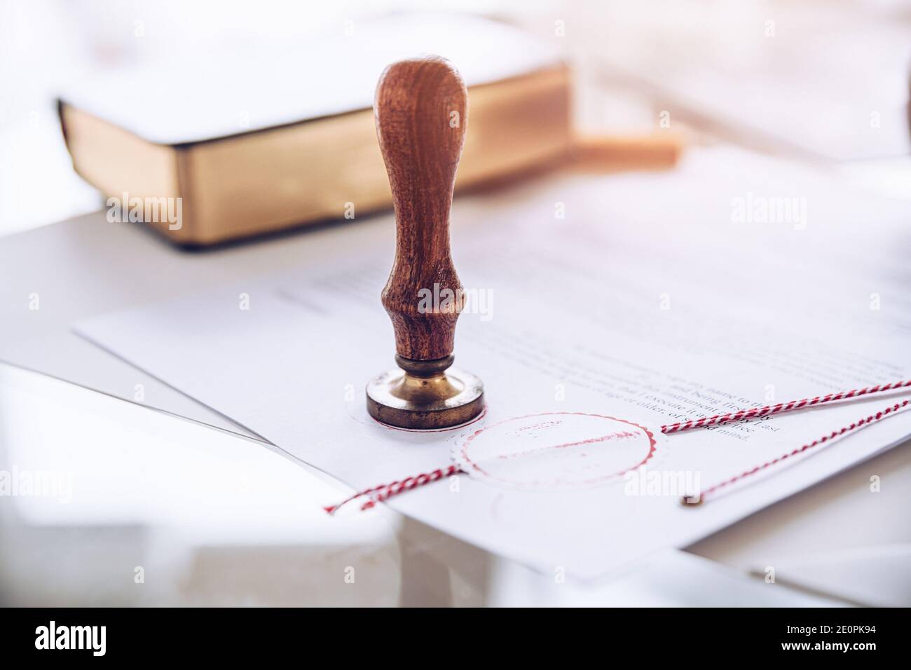 Notary stamp on the last will Stock Photo - Alamy