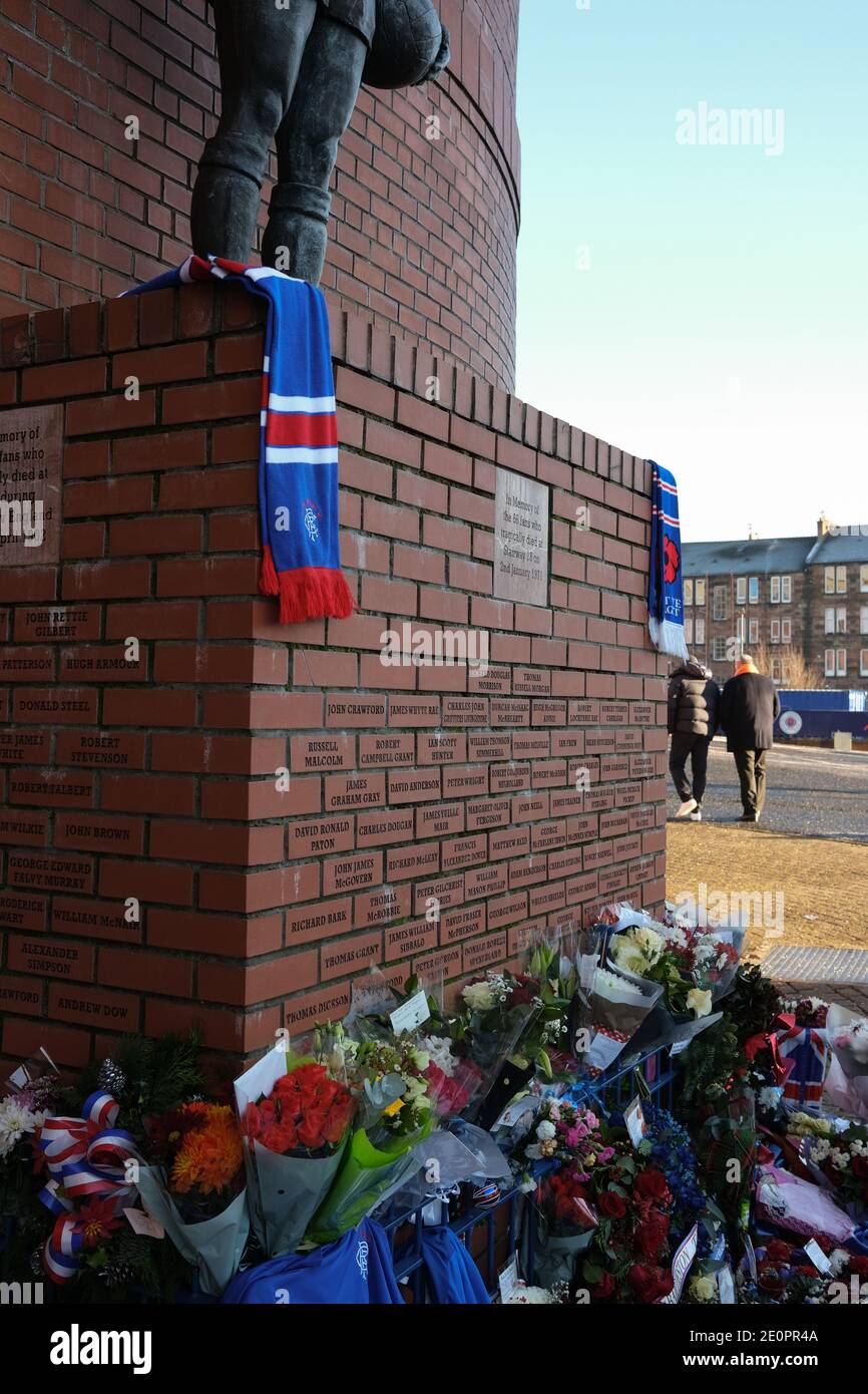 1971 ibrox disaster memorial hi-res stock photography and images - Alamy