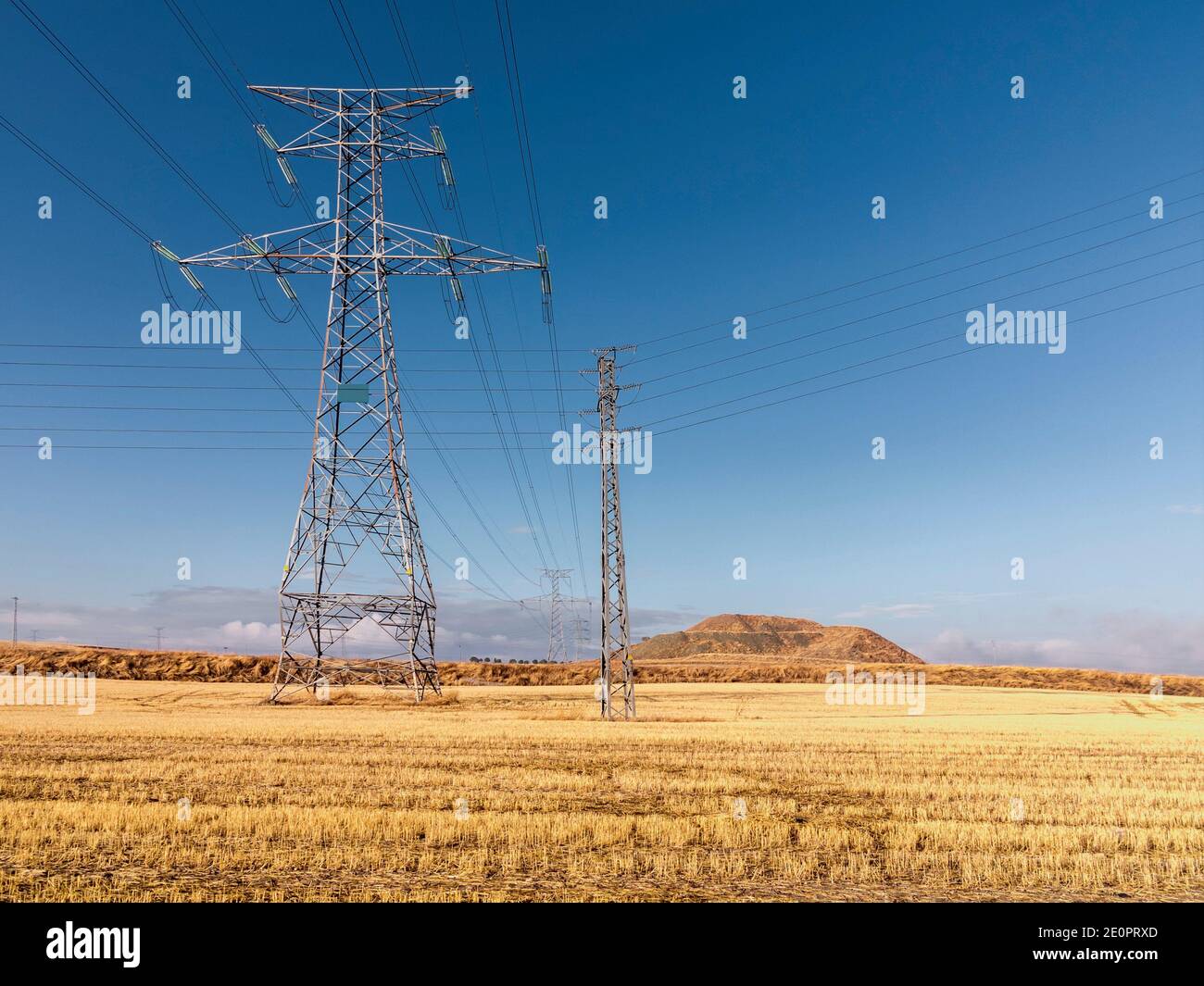 Power lines in madrid hi-res stock photography and images - Alamy