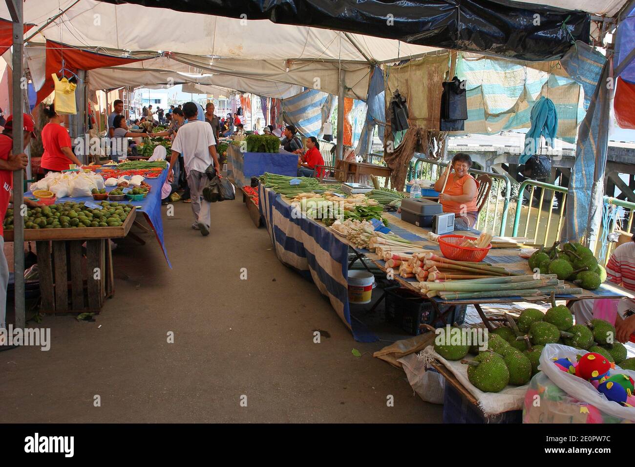 Indigenous community service hi-res stock photography and images - Alamy