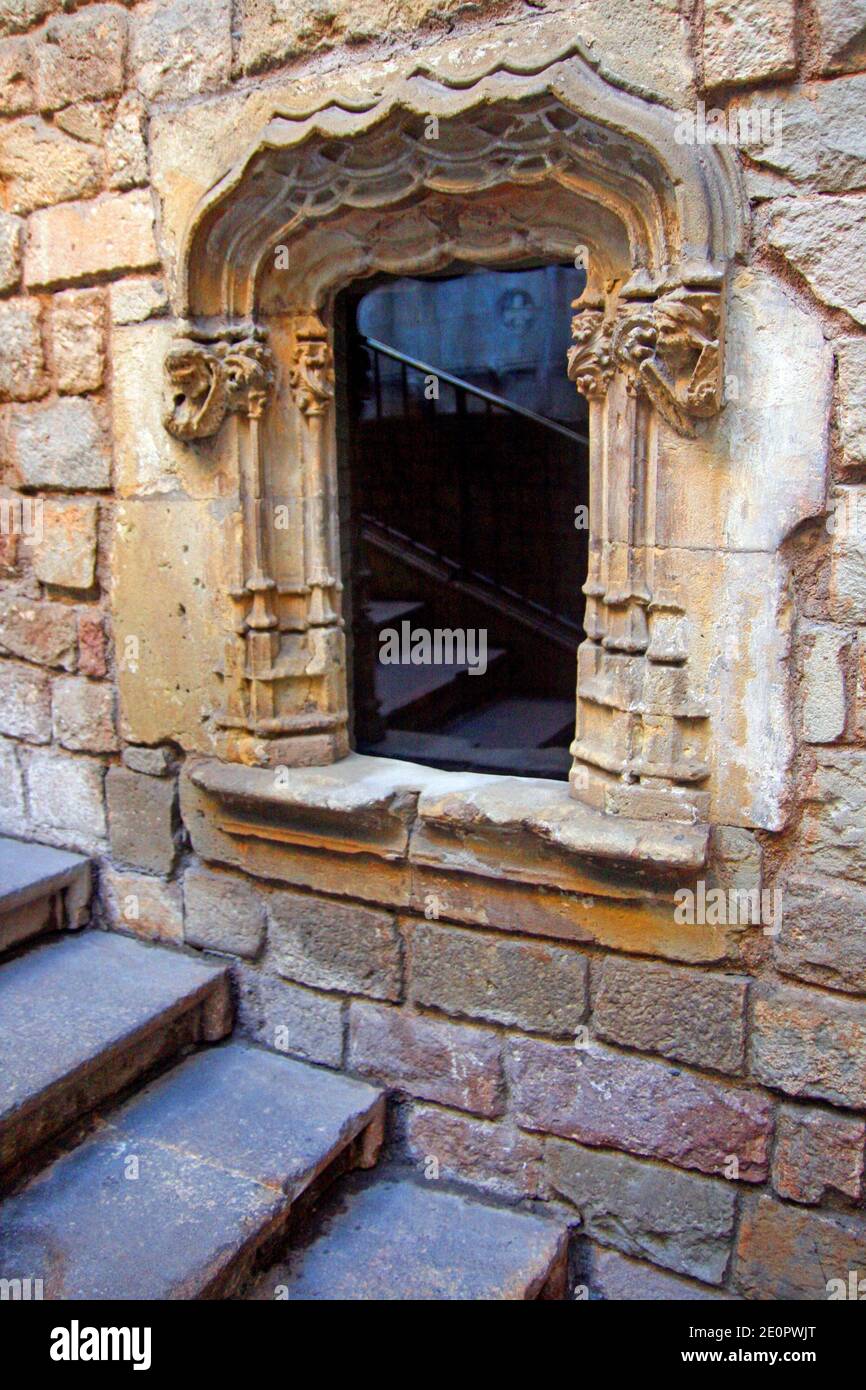 Window of picasso museum hi-res stock photography and images - Alamy