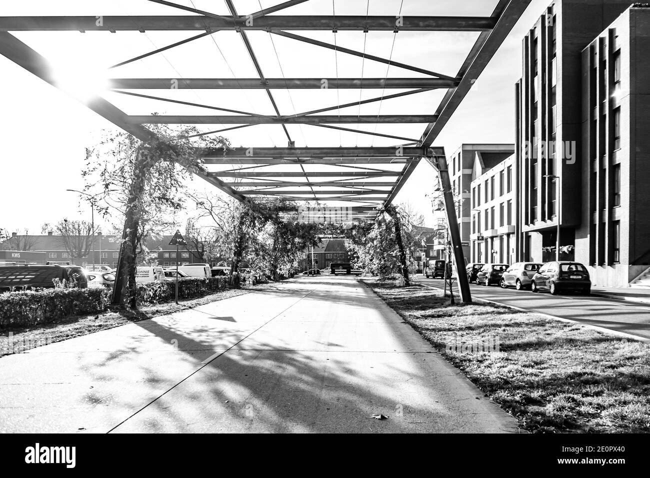 Steel pipe structure of a bus hi-res stock photography and images - Alamy