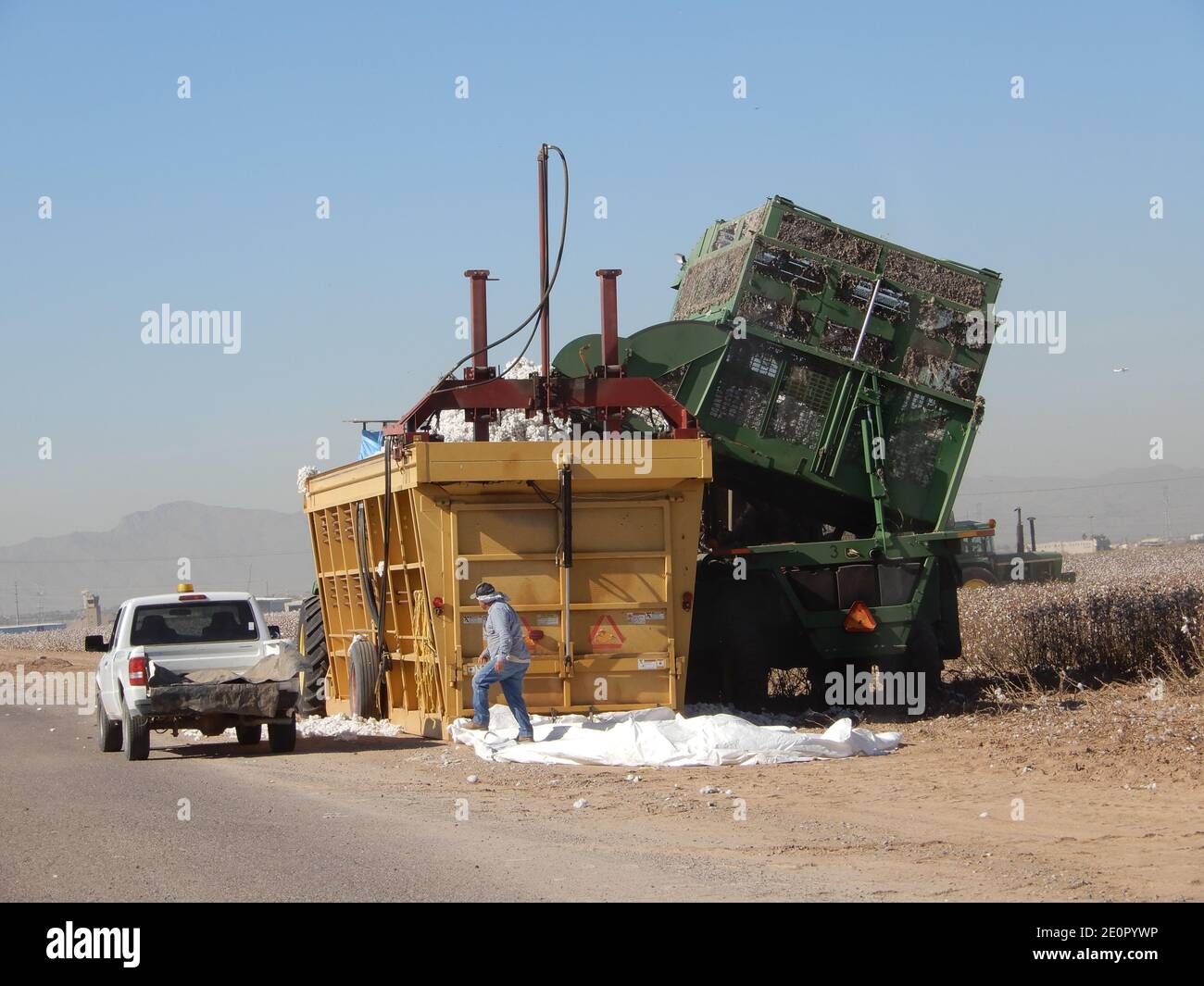 John deere 4430 tractor hi-res stock photography and images - Alamy