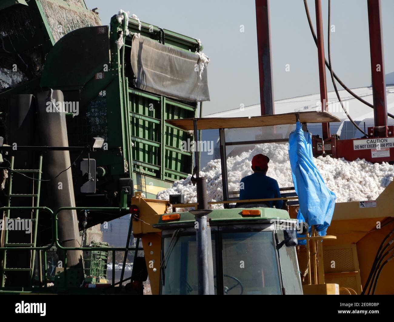 John deere 4430 tractor hi-res stock photography and images - Alamy