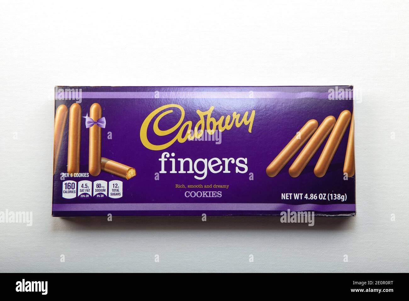 Cadbury chocolate finger biscuits hi-res stock photography and images ...