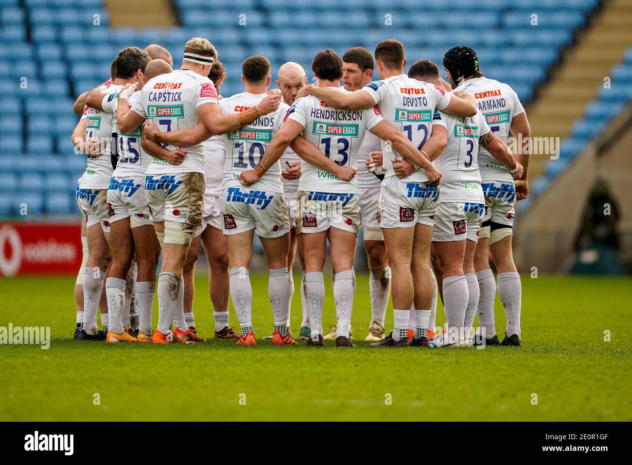 English rugby huddle hi-res stock photography and images - Alamy