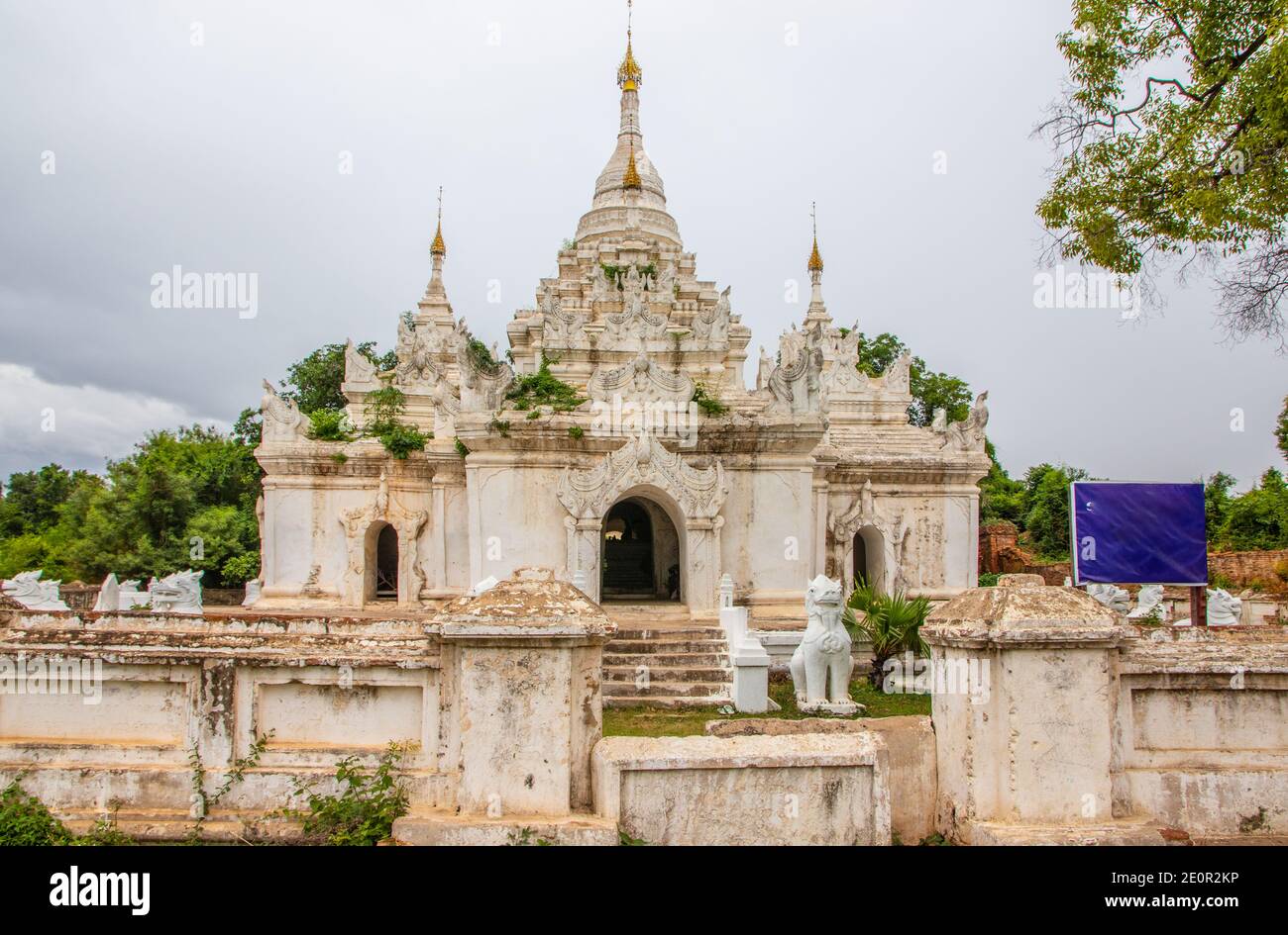 Traditional burmese asian art architecture culture religion heritage hi ...
