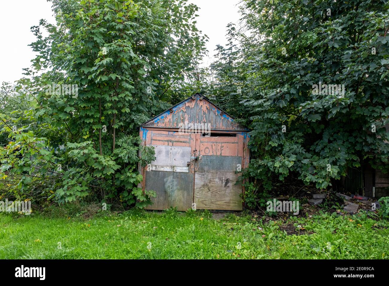 Abandoned Garage High Resolution Stock Photography and Images - Alamy