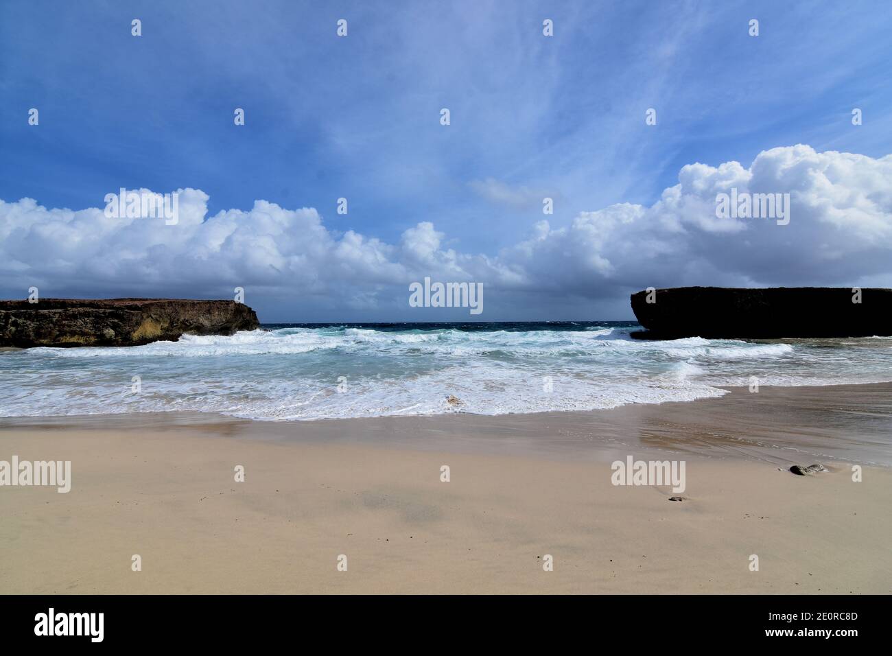 Stunning view of a remote secluded beach in Aruba Stock Photo - Alamy