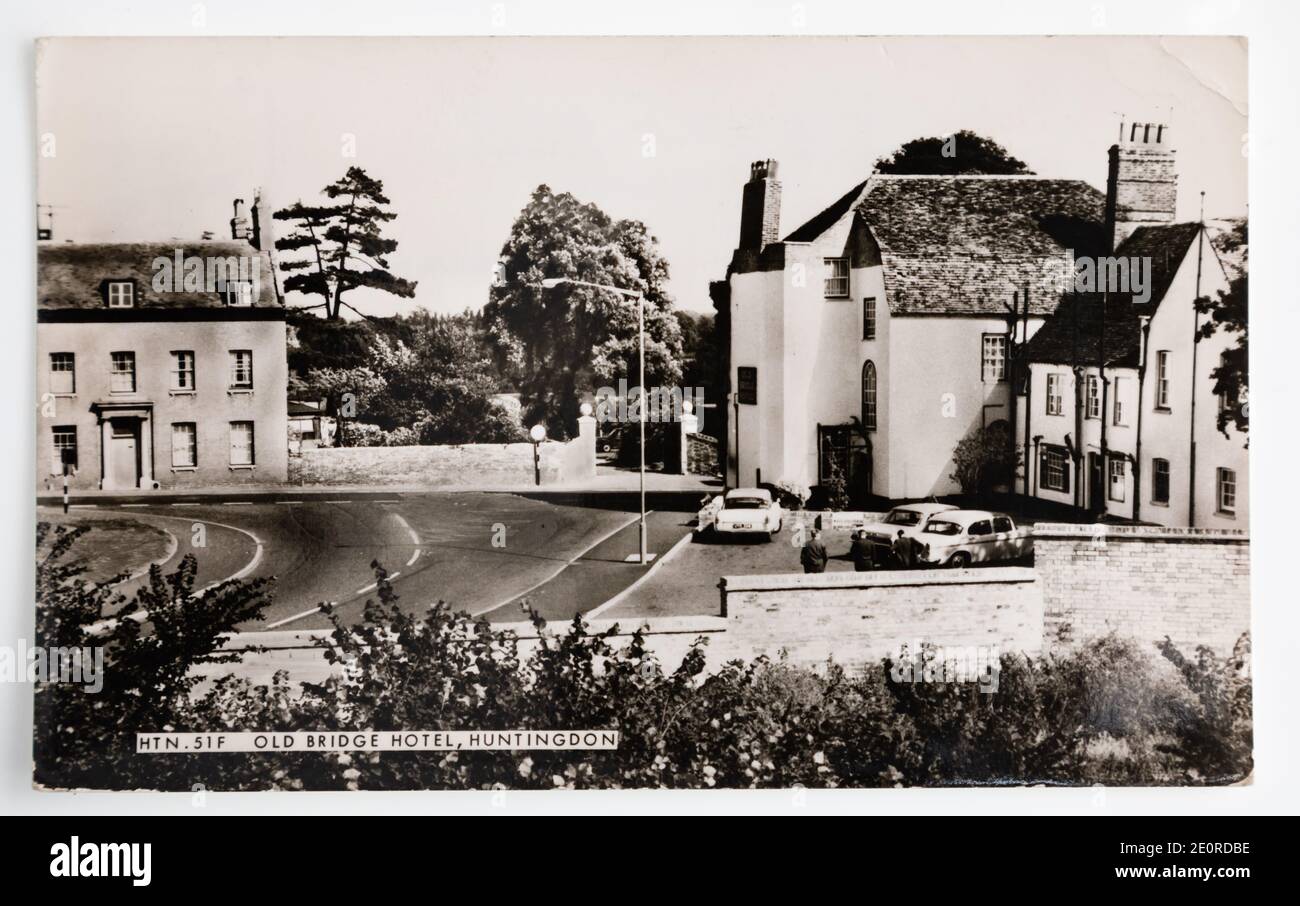 Old black and white Post card showing the Old Bridge Hotel, Huntingdon ...