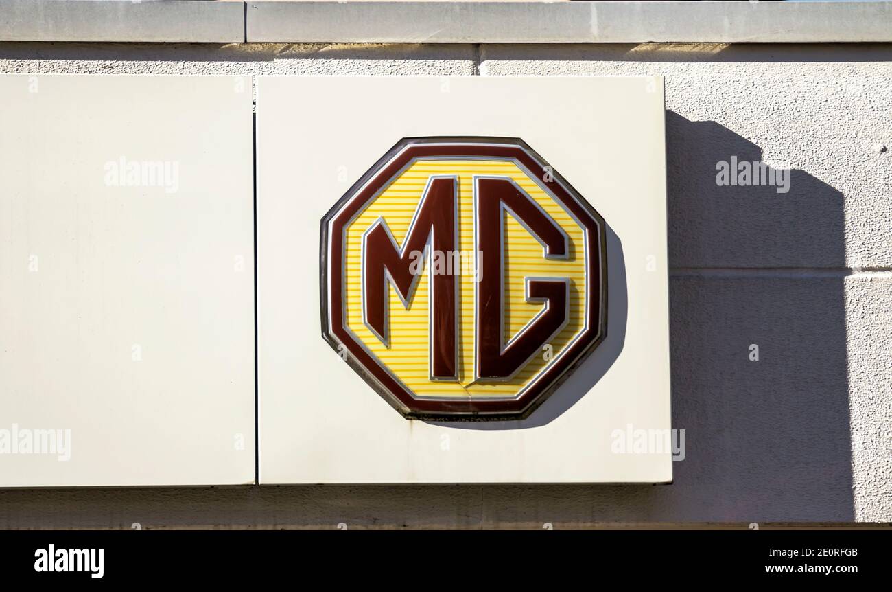Showroom of mg car hi-res stock photography and images - Alamy