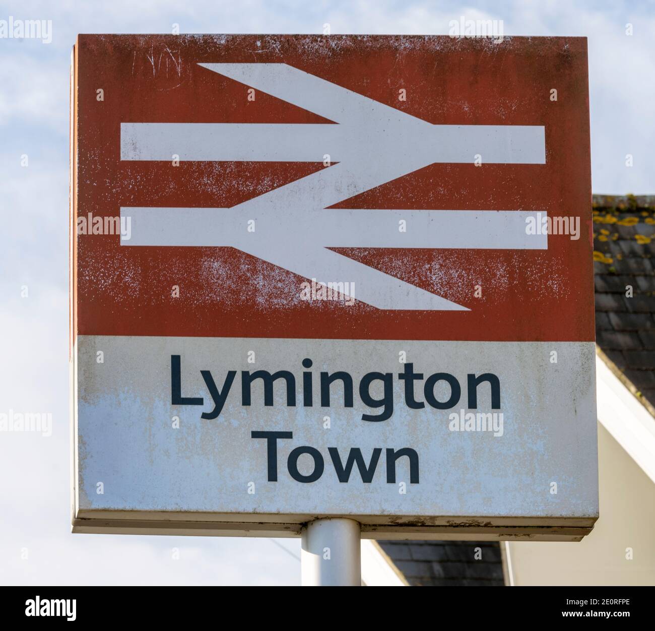 Lymington town name sign hi-res stock photography and images - Alamy