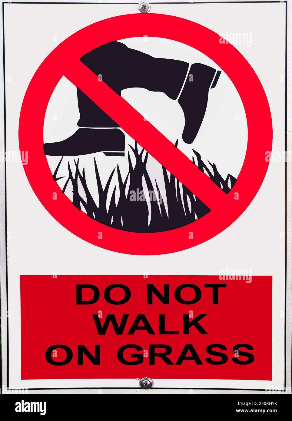 Do not walk on grass sign board Stock Photo - Alamy Do not walk on grass sign board Stock Photo - Alamy