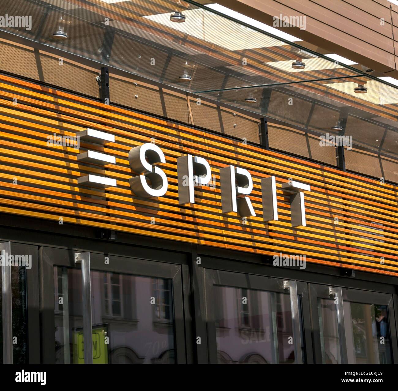 Esprit label hi-res stock photography and images - Alamy