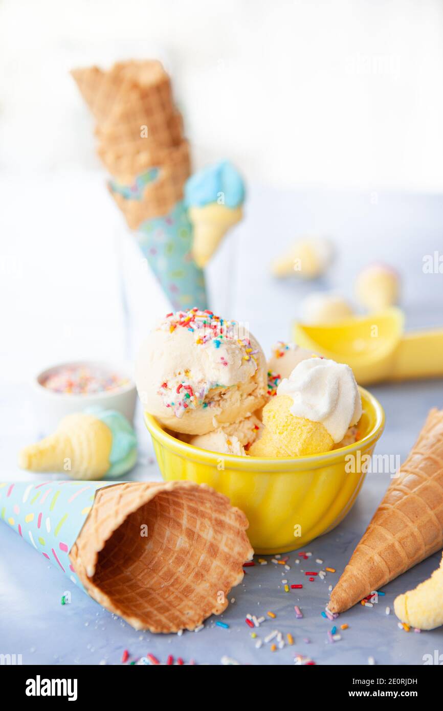 Vanilla ice cream rainbow sprinkles hi-res stock photography and images ...