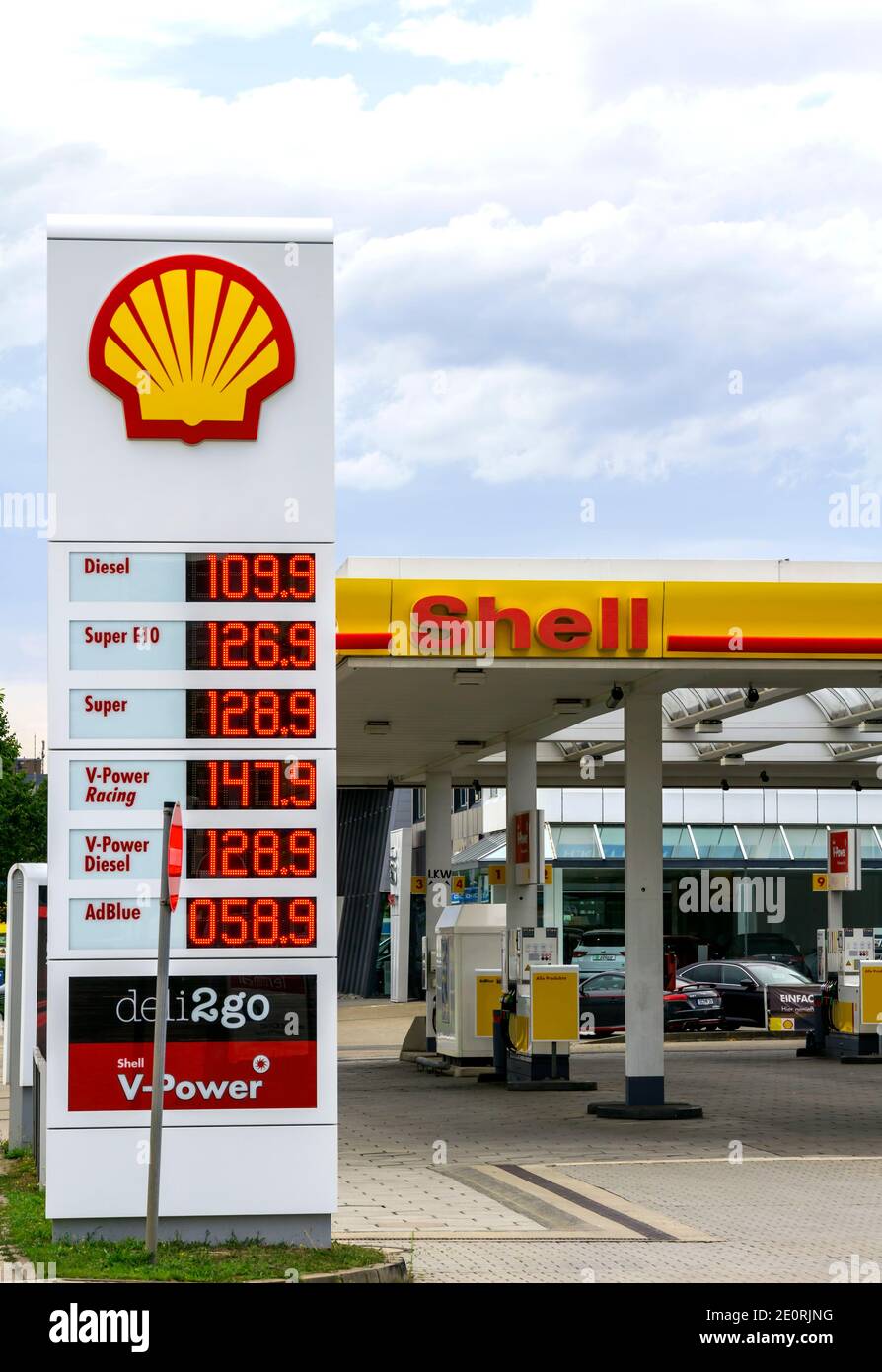 Schwabach, Germany: Royal Dutch Shell Plc or Shell is an Anglo-Dutch ...