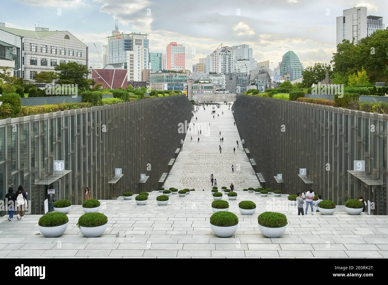 Campus ewha university seoul korea hi-res stock photography and images ...