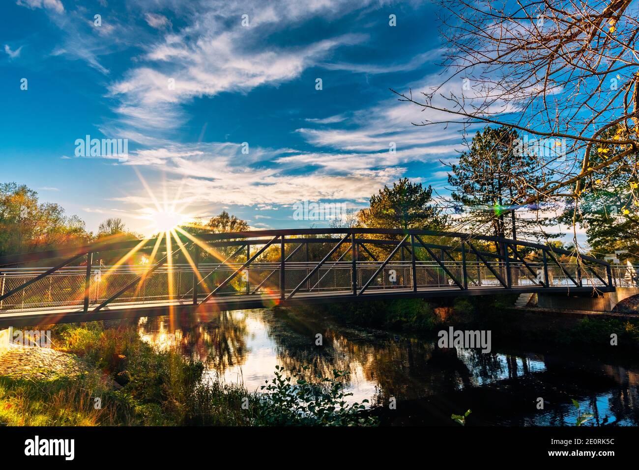 Footbridge crossing a lake hi-res stock photography and images - Alamy