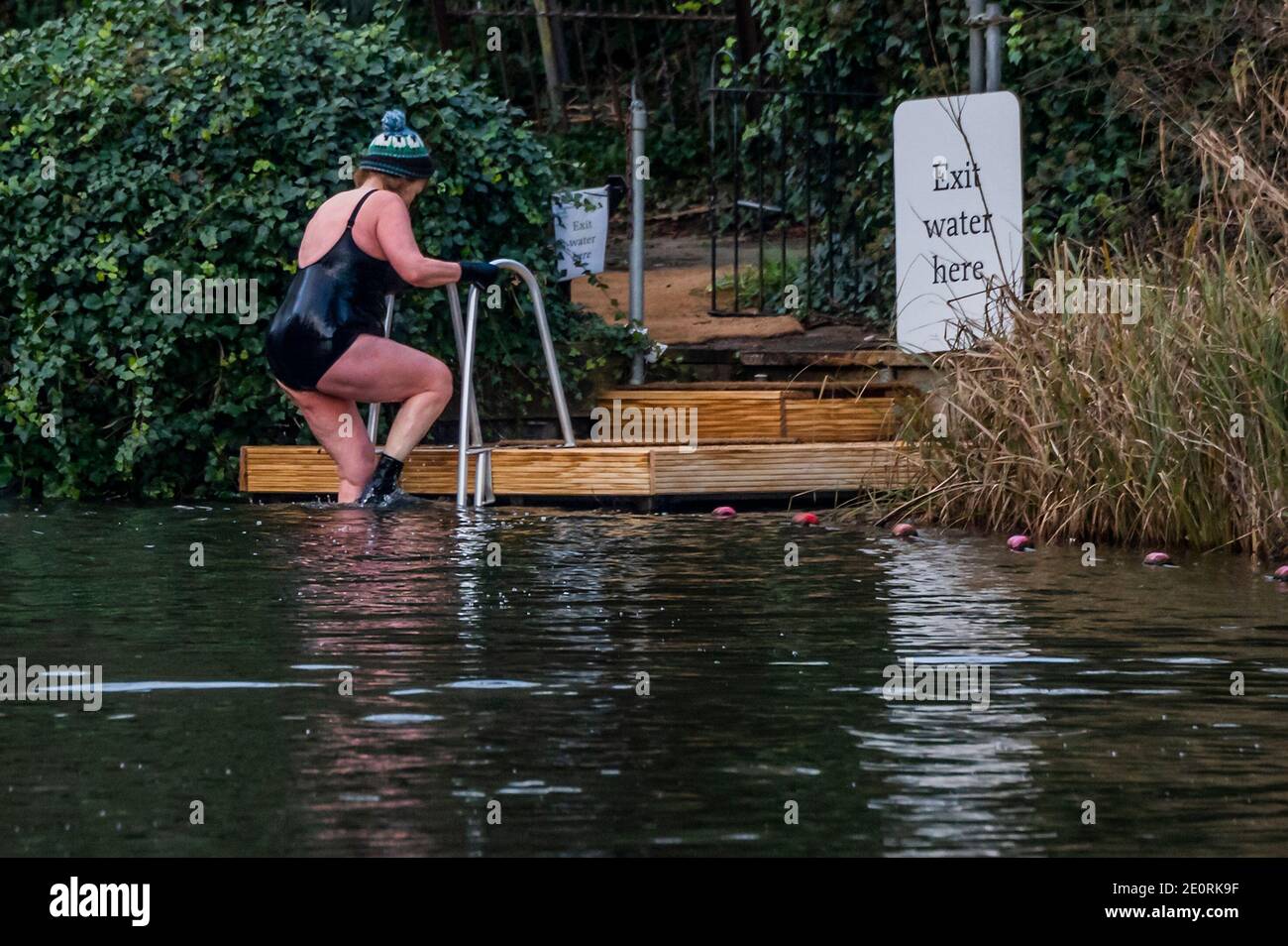 Hampstead heath pond swim hi-res stock photography and images - Alamy