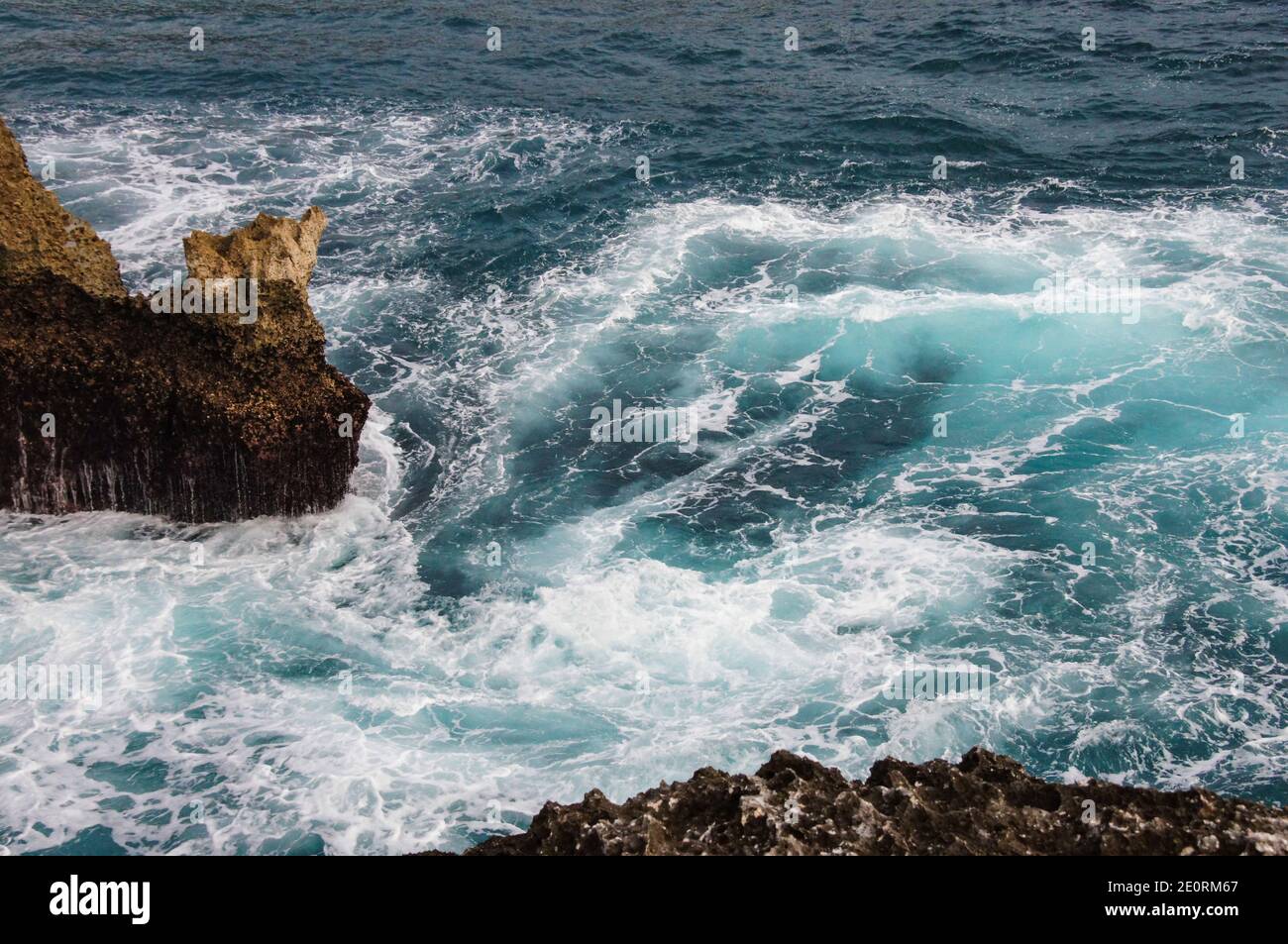 Foam of the sea,Sea foam, ocean foam, beach foam Stock Photo - Alamy