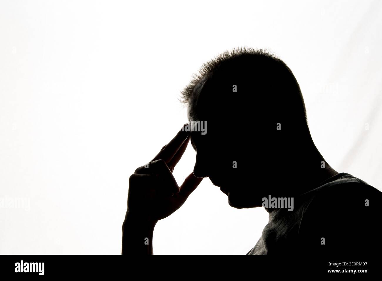 Crying woman silhouette hi-res stock photography and images - Alamy