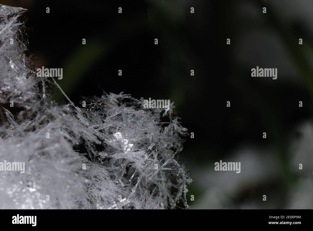 Snow left hi-res stock photography and images - Alamy