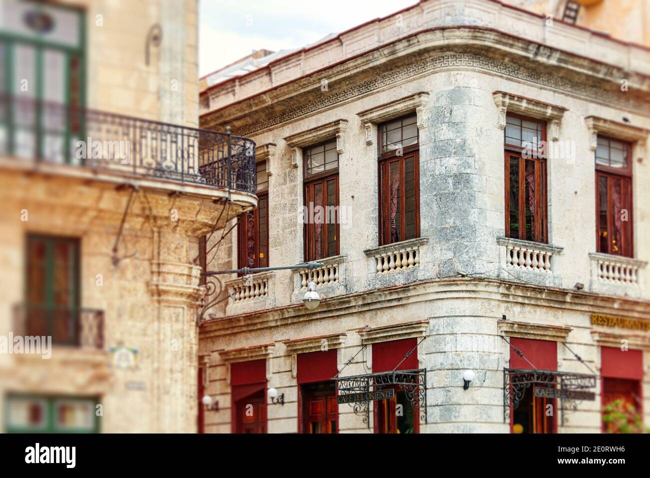 Colonial architecture buildings in Old Havana, Cuba Stock Photo - Alamy