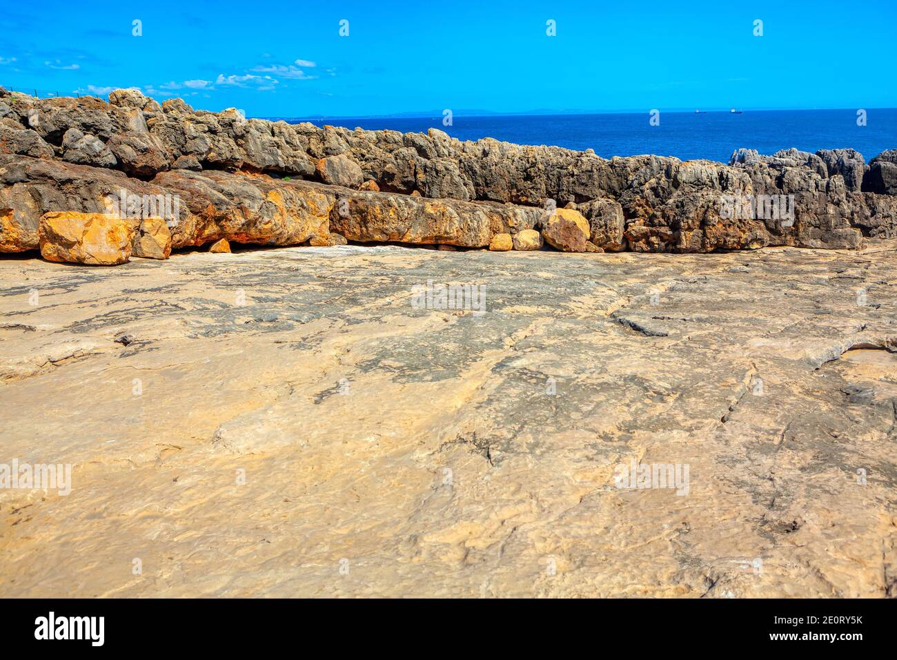 Rocky Coast Landforms . Ocean shore with stone cliffs Stock Photo - Alamy