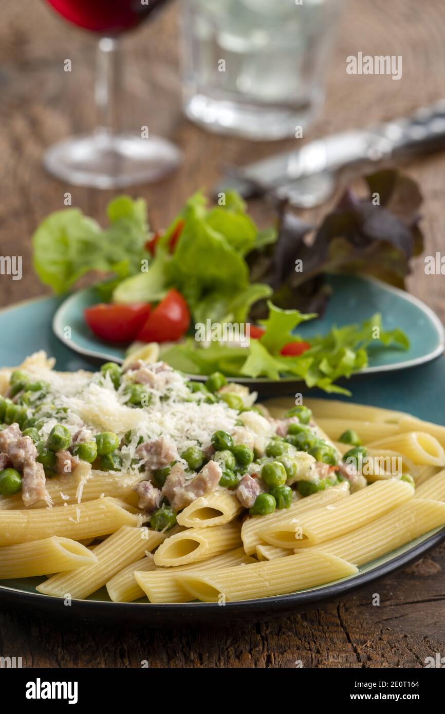 Rigatoni emiliana hi-res stock photography and images - Alamy