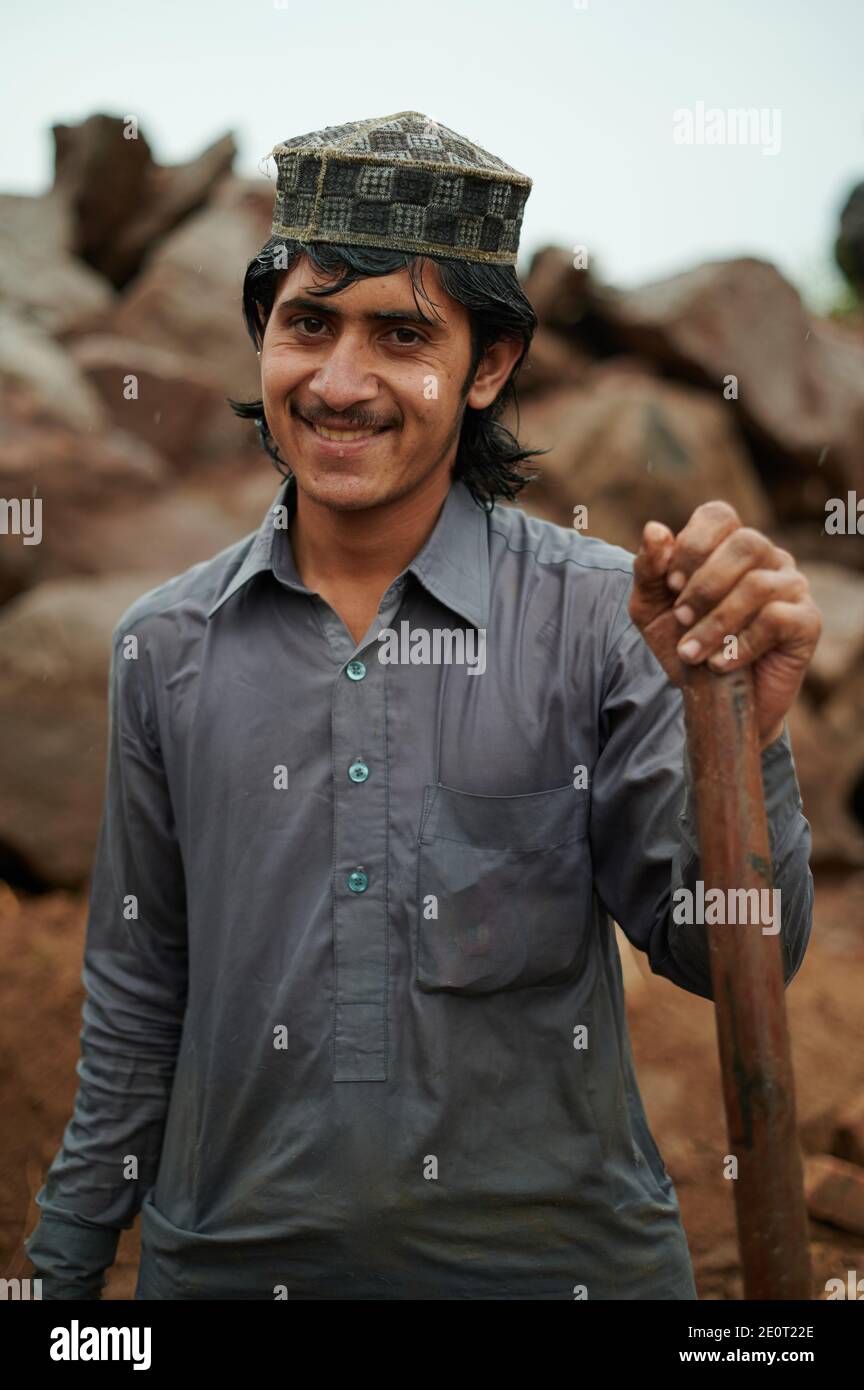Muslim man islamabad pakistan hi-res stock photography and images - Alamy