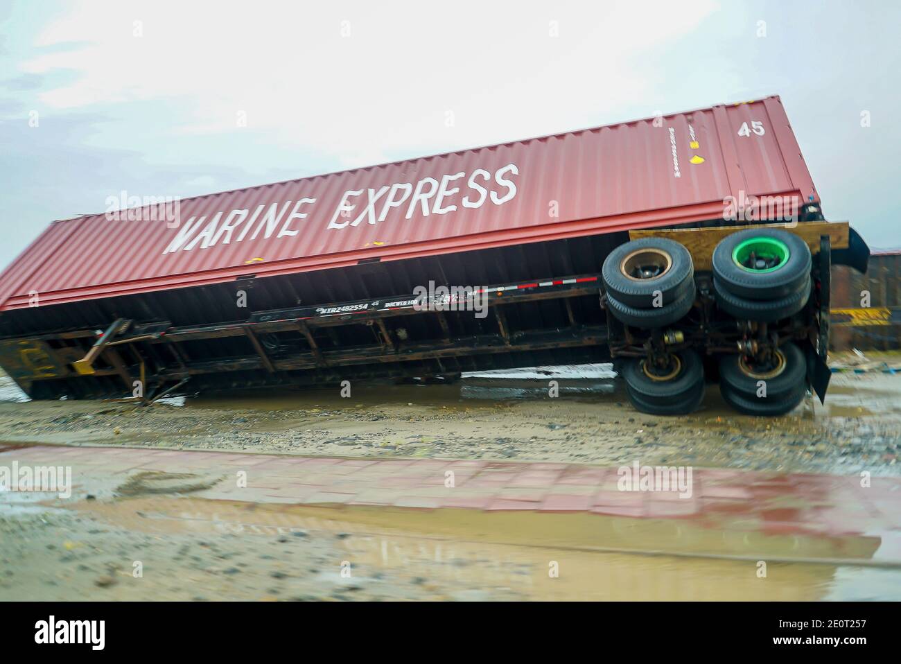 Cyclone damage pacific islands hi-res stock photography and images - Alamy
