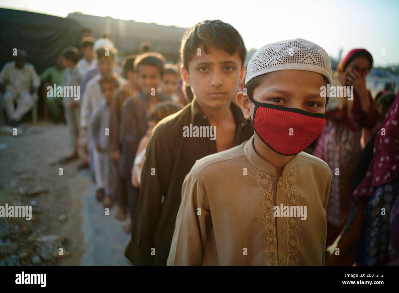 Kids playing pakistan hi-res stock photography and images - Alamy