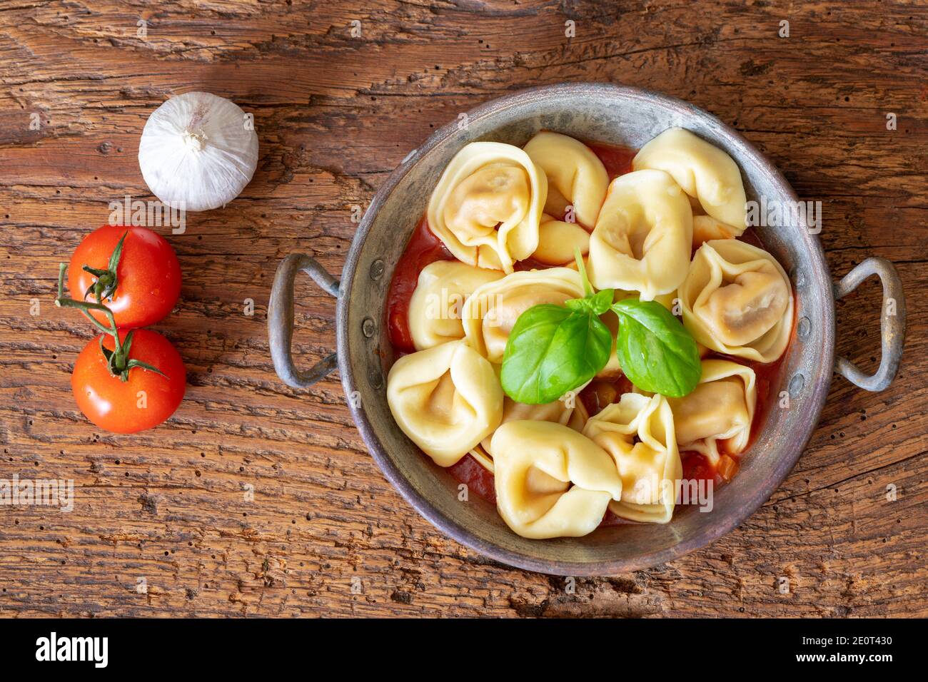 Tortellini tortelloni typical dishes emilia hi-res stock photography ...