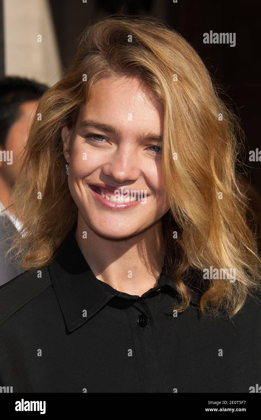 Natalia Vodianova arriving at the Stella McCartney spring-summer 2013 ...