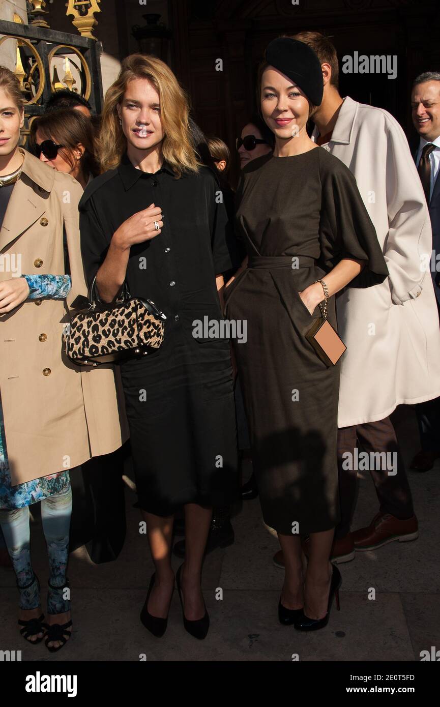 Natalia Vodianova arriving at the Stella McCartney spring-summer 2013 ...